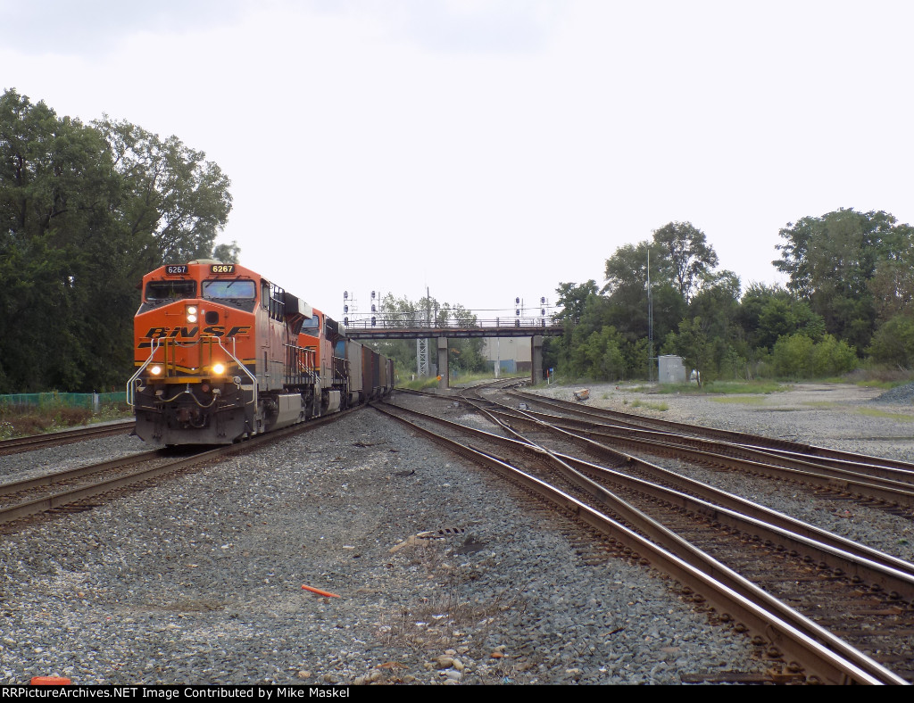 BNSF 6267